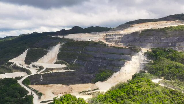"Limestone Quarry" Images – Browse 2,796 Stock Photos, Vectors, and ...