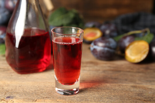 Slivovic Bilder – Durchsuchen 139 Archivfotos, Vektorgrafiken und ...