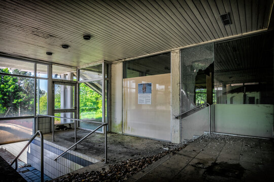 Yperite Bilder – Durchsuchen 13,353 Archivfotos, Vektorgrafiken und ...