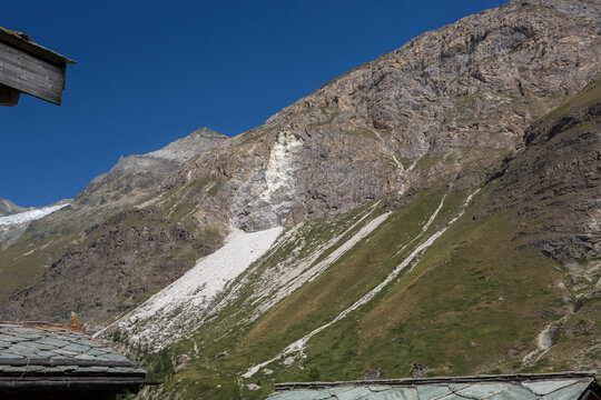 Pierrier Images – Browse 852 Stock Photos, Vectors, and Video | Adobe Stock