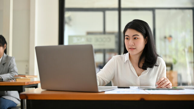 Concentrating Images – Browse 592,486 Stock Photos, Vectors, and Video ...