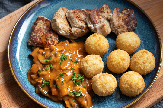 รูปภาพKrokette – เลือกดูภาพถ่ายสต็อก เวกเตอร์ และวิดีโอ469 | Adobe Stock