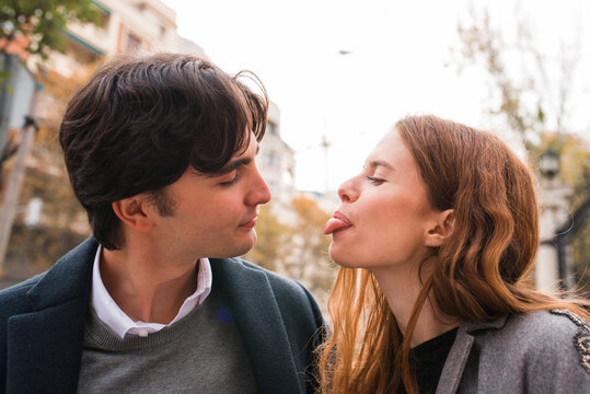 Jocose Bilder – Durchsuchen 249,818 Archivfotos, Vektorgrafiken und ...