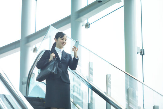 「スーツ」の画像 - 4,683,704 件の Stock 写真、ベクターおよびビデオ | Adobe Stock