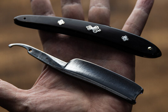 "Straight Razor" Images – Browse 7,637 Stock Photos, Vectors, and Video ...