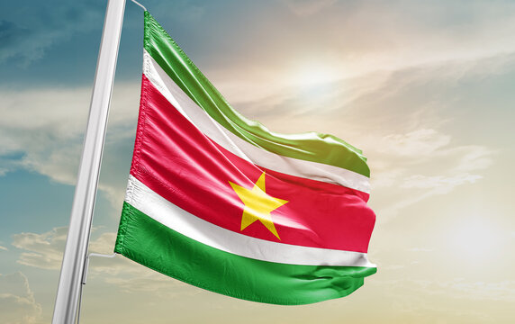 "Suriname Flag" Bilder – Durchsuchen 3,068 Archivfotos, Vektorgrafiken ...