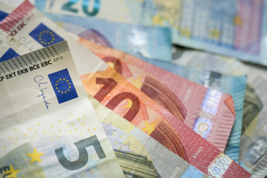 Imágenes de Scheine: descubre bancos de fotos, ilustraciones, vectores ...