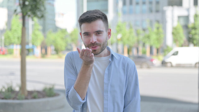 "Flying Kiss" Images – Parcourir 1,114 le catalogue de photos, vecteurs ...