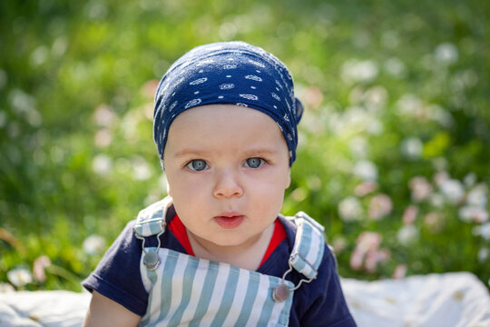 "Intent Look" Bilder – Durchsuchen 176 Archivfotos, Vektorgrafiken und ...