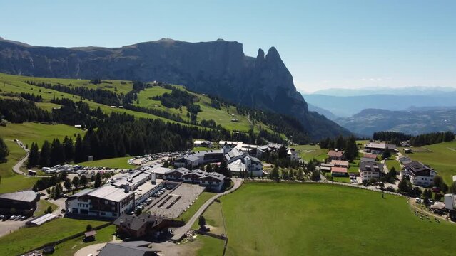 Compatsch Images – Browse 2,459 Stock Photos, Vectors, and Video ...