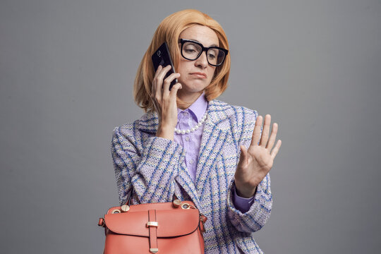 「Snobby」の画像 - 4,276 件の Stock 写真、ベクターおよびビデオ | Adobe Stock