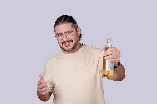 รูปภาพBarrel-Chested – เลือกดูภาพถ่ายสต็อก เวกเตอร์ และวิดีโอ246 ...