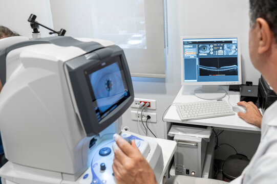 รูปภาพRefractometer – เลือกดูภาพถ่ายสต็อก เวกเตอร์ และวิดีโอ1,347 ...