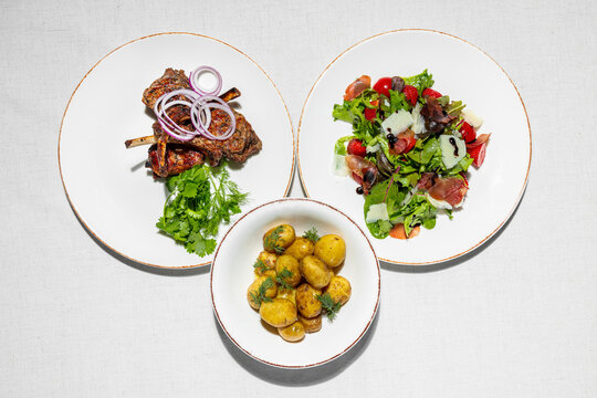 3 Course Meal Bilder – Durchsuchen 820 Archivfotos, Vektorgrafiken und ...
