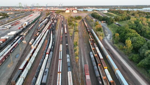 "Train Yard" Images – Browse 3,387 Stock Photos, Vectors, and Video ...