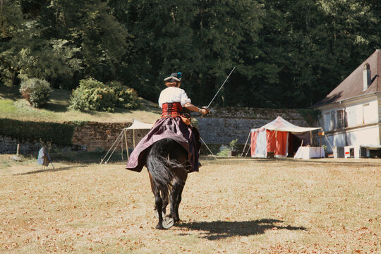 「Escarmouche」の写真素材 | 35件の無料イラスト画像 | Adobe Stock