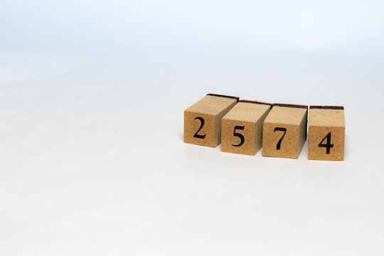 「2574」の写真素材 | 215件の無料イラスト画像 | Adobe Stock