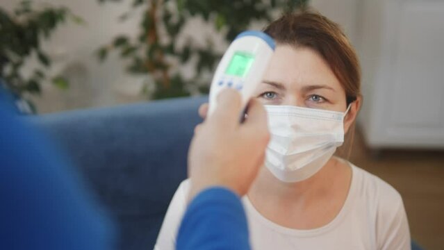 Student Temperature Check Images – Browse 1,192 Stock Photos, Vectors ...