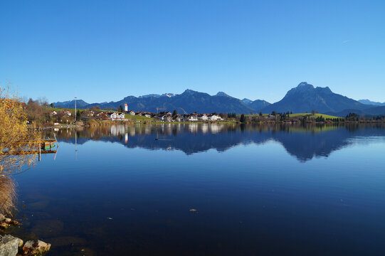 「Hopfensee」の画像 - 1,783 件の Stock 写真、ベクターおよびビデオ | Adobe Stock