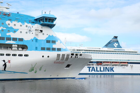 Assylum bilder – Bläddra bland 26 stockfoton, vektorer och videor ...