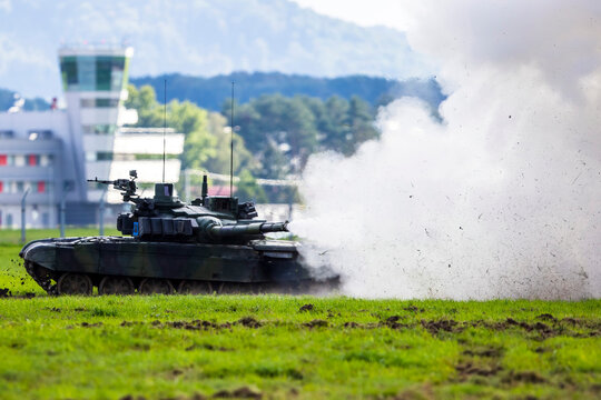 รูปภาพMtu-72 – เลือกดูภาพถ่ายสต็อก เวกเตอร์ และวิดีโอ486 | Adobe Stock