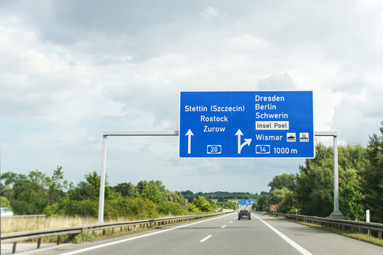Autobahnschilder Bilder – Durchsuchen 5,224 Archivfotos, Vektorgrafiken ...