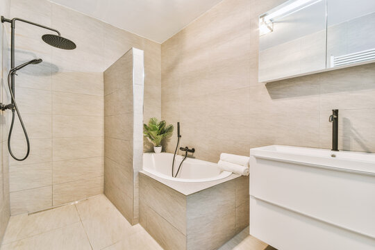 Basins Bilder – Durchsuchen 705,554 Archivfotos, Vektorgrafiken und ...