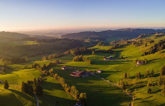 รูปภาพStiefe – เลือกดูภาพถ่ายสต็อก เวกเตอร์ และวิดีโอ104 | Adobe Stock