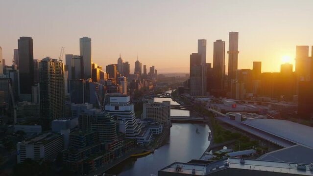 「Sunrise Melbourne」の写真素材 | 8,494件の無料イラスト画像 | Adobe Stock