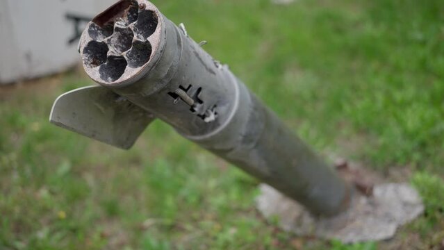 「Unexploded」の写真素材 | 914件の無料イラスト画像 | Adobe Stock