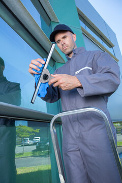 Window-Washer Images – Browse 26 Stock Photos, Vectors, and Video ...