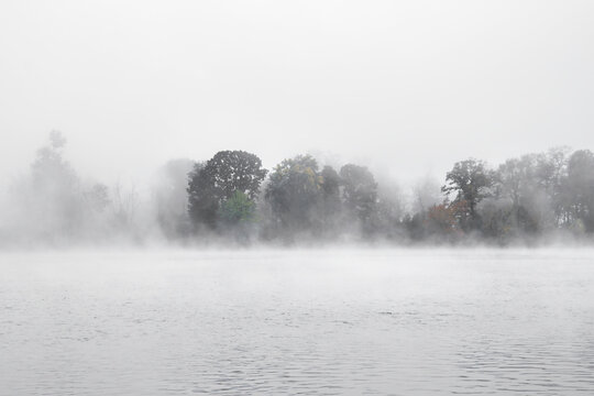 Becloud Bilder – Durchsuchen 88,700 Archivfotos, Vektorgrafiken und ...