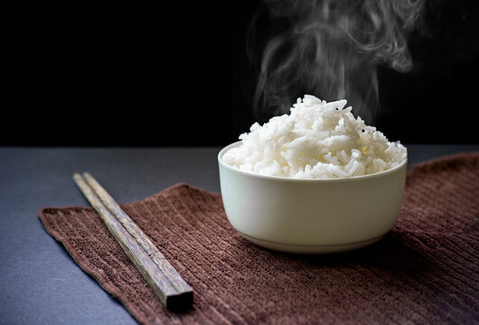 "Hot Rice"-Bilder: Stock-Fotos & -Videos. | Adobe Stock