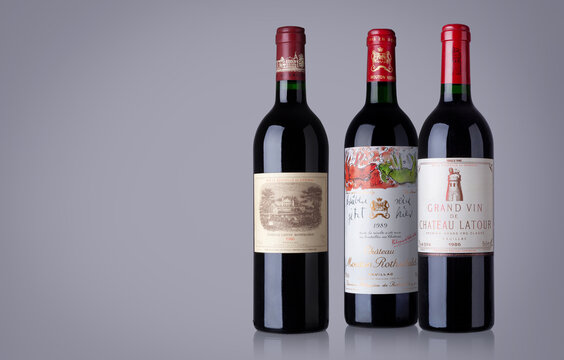 "Grand Vin" bilder – Bläddra bland 101 stockfoton, vektorer och videor ...