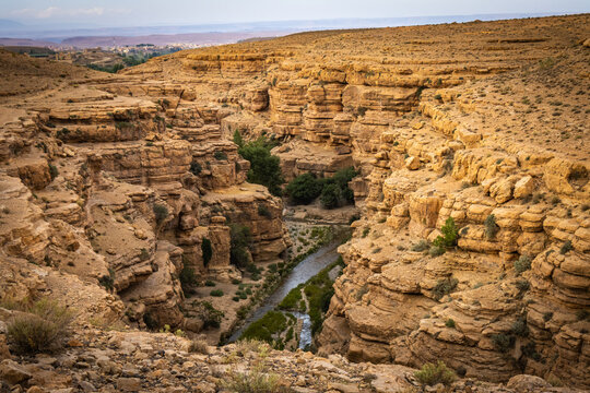 รูปภาพMidelt – เลือกดูภาพถ่ายสต็อก เวกเตอร์ และวิดีโอ281 | Adobe Stock