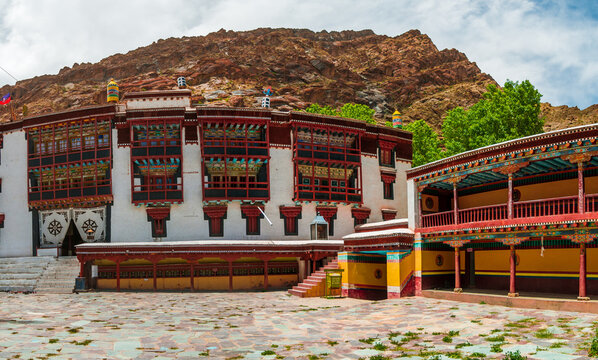 Gompa Bilder – Durchsuchen 14,483 Archivfotos, Vektorgrafiken und ...