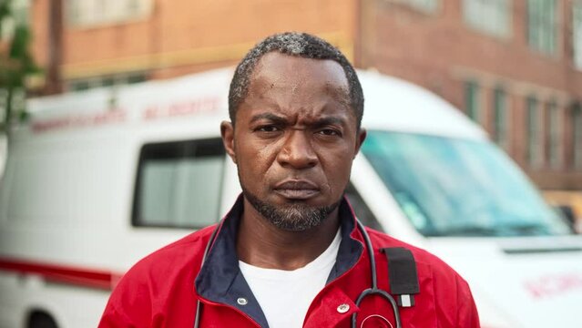 Sad Paramedic Images – Browse 1,034 Stock Photos, Vectors, and Video ...