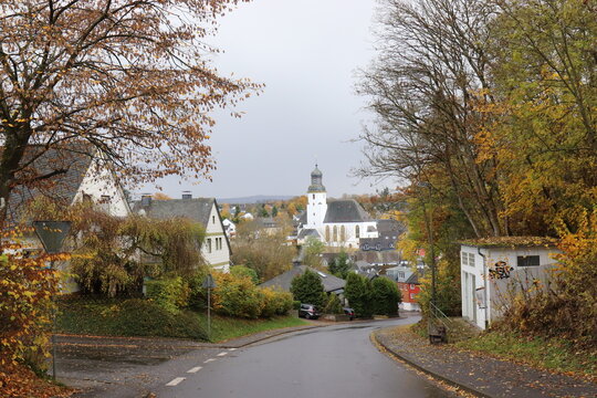 รูปภาพ"Simmern – เลือกดูภาพถ่ายสต็อก เวกเตอร์ และวิดีโอ360 | Adobe Stock