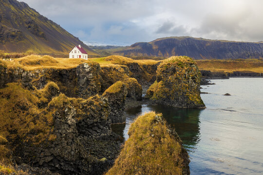 Arnastapi-Bilder: Stock-Fotos & -Videos. | Adobe Stock