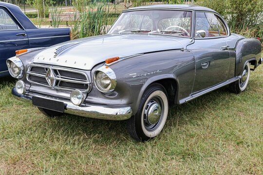 รูปภาพBorgward – เลือกดูภาพถ่ายสต็อก เวกเตอร์ และวิดีโอ101 | Adobe Stock