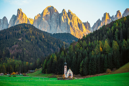 Villnoesstal Images – Browse 383 Stock Photos, Vectors, and Video ...