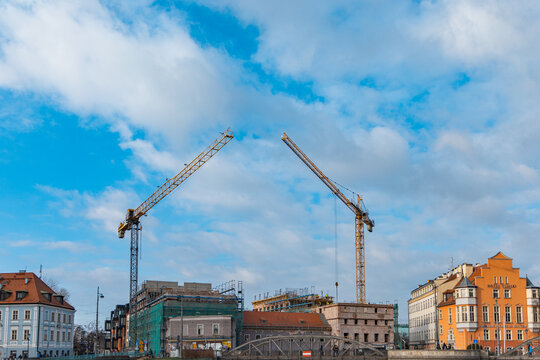 "High Crane" Bilder – Durchsuchen 196 Archivfotos, Vektorgrafiken und ...