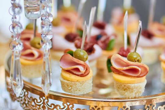 Canape Reception Bilder – Durchsuchen 8,572 Archivfotos, Vektorgrafiken ...