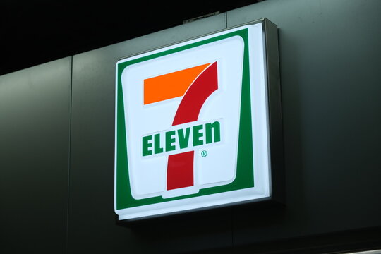 รูปภาพ7-Eleven – เลือกดูภาพถ่ายสต็อก เวกเตอร์ และวิดีโอ1,566 | Adobe Stock