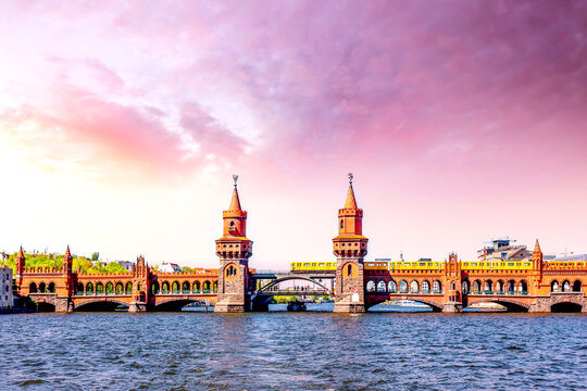 Oberbau Bilder – Durchsuchen 2,799 Archivfotos, Vektorgrafiken und ...