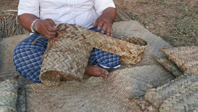 "Uae Traditional" Images – Browse 120 Stock Photos, Vectors, and Video ...