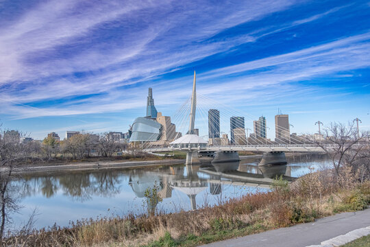 "Winnipeg Skyline"-Bilder: Stock-Fotos & -Videos. | Adobe Stock