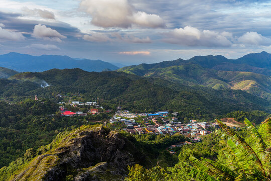 「Pilok」の写真素材 | 613件の無料イラスト画像 | Adobe Stock