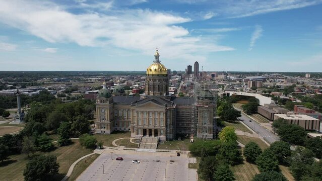 "Iowa State Capitol" Images – Browse 545 Stock Photos, Vectors, and ...