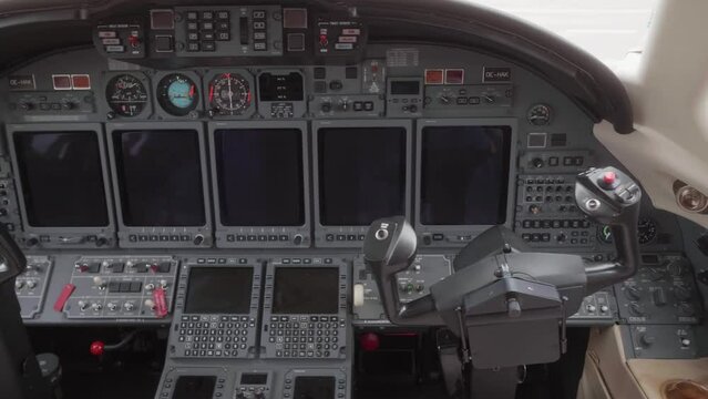 Flight Instruments Images – Browse 37,392 Stock Photos, Vectors, and ...